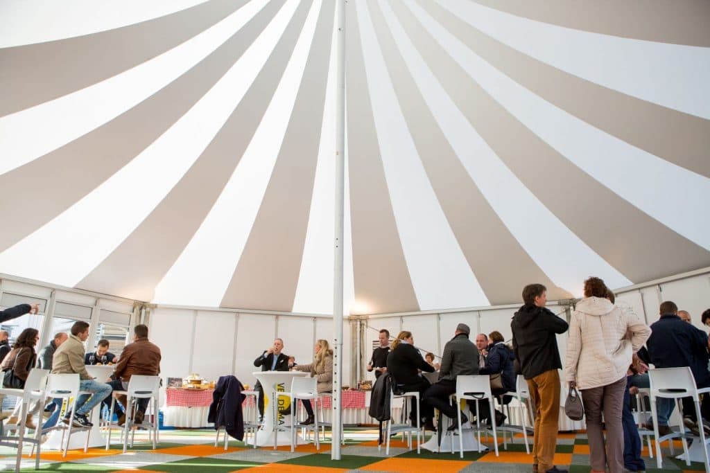 VIP tent | Broad range of professional tents | Contact Veldeman