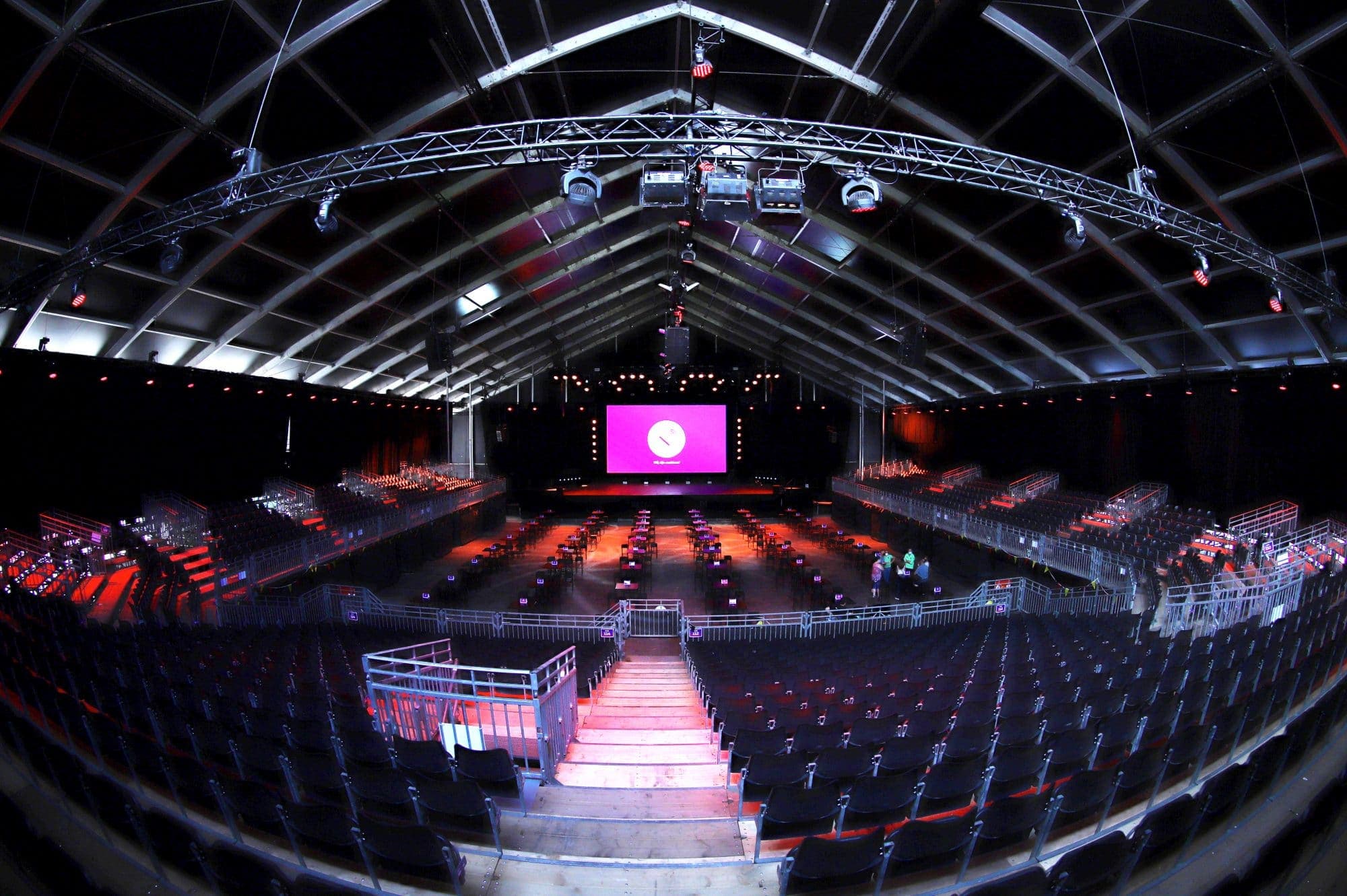 Need a pop-up arena? Contact Veldeman Group