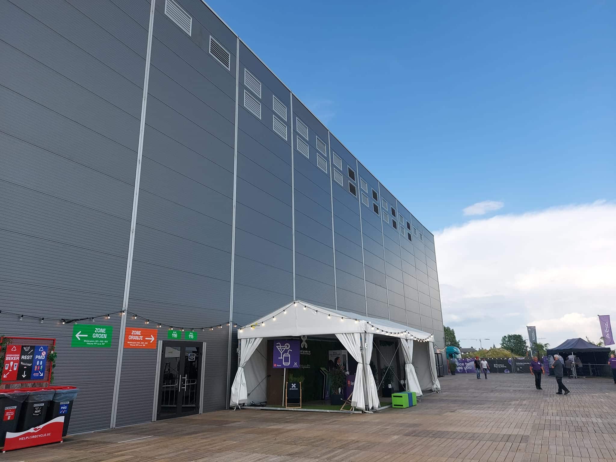 Proximus Pop-Up Arena - Boxx structure by Veldeman