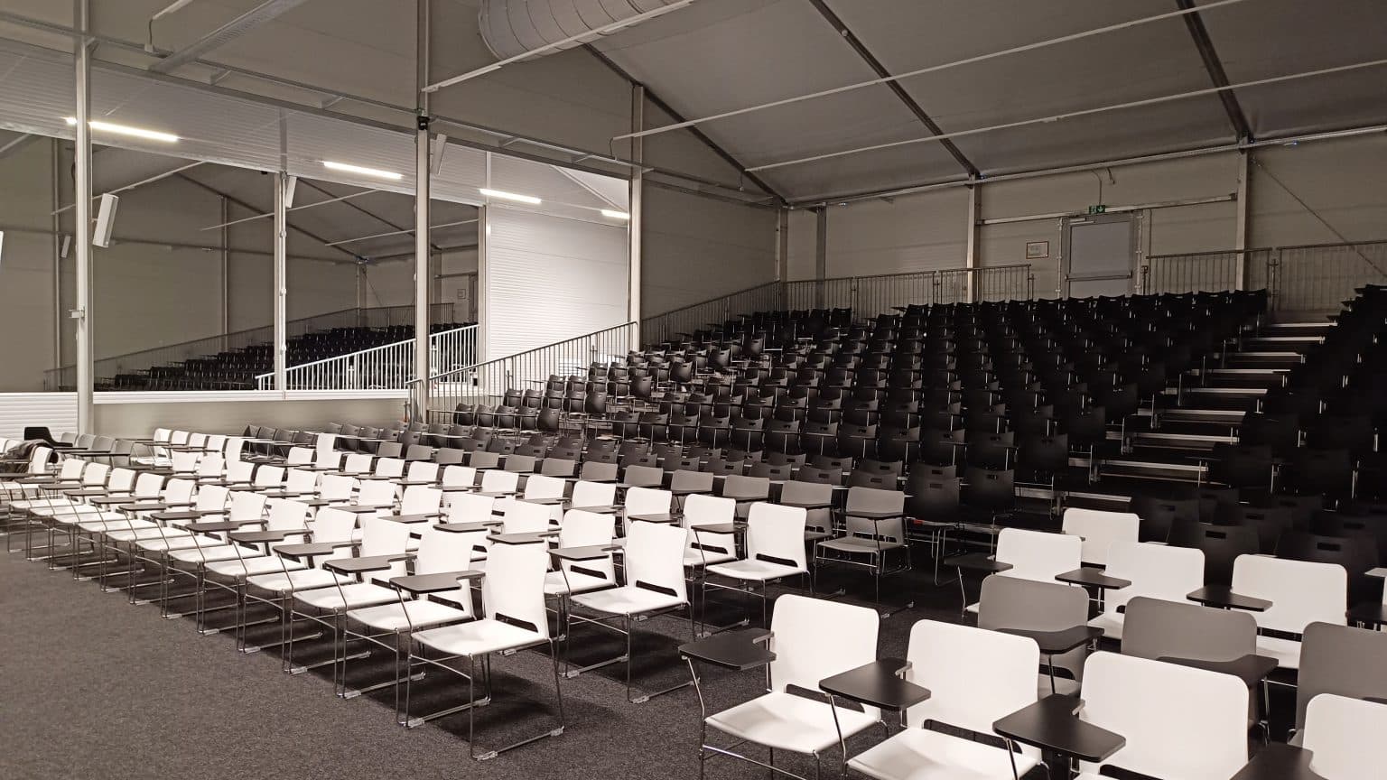Temporary auditorium for ULB by Veldeman Group